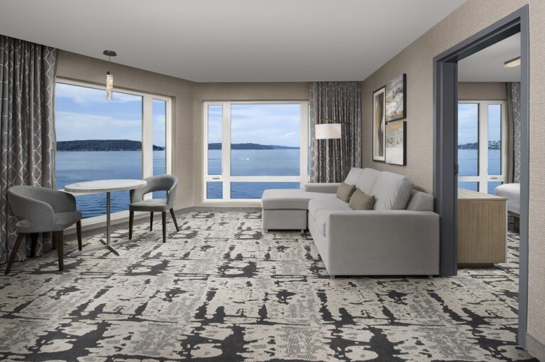 Rooms & Suites | Silver Cloud Hotel Tacoma at Point Ruston Waterfront